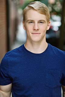 Ben Estus Height - CelebsHeight.org