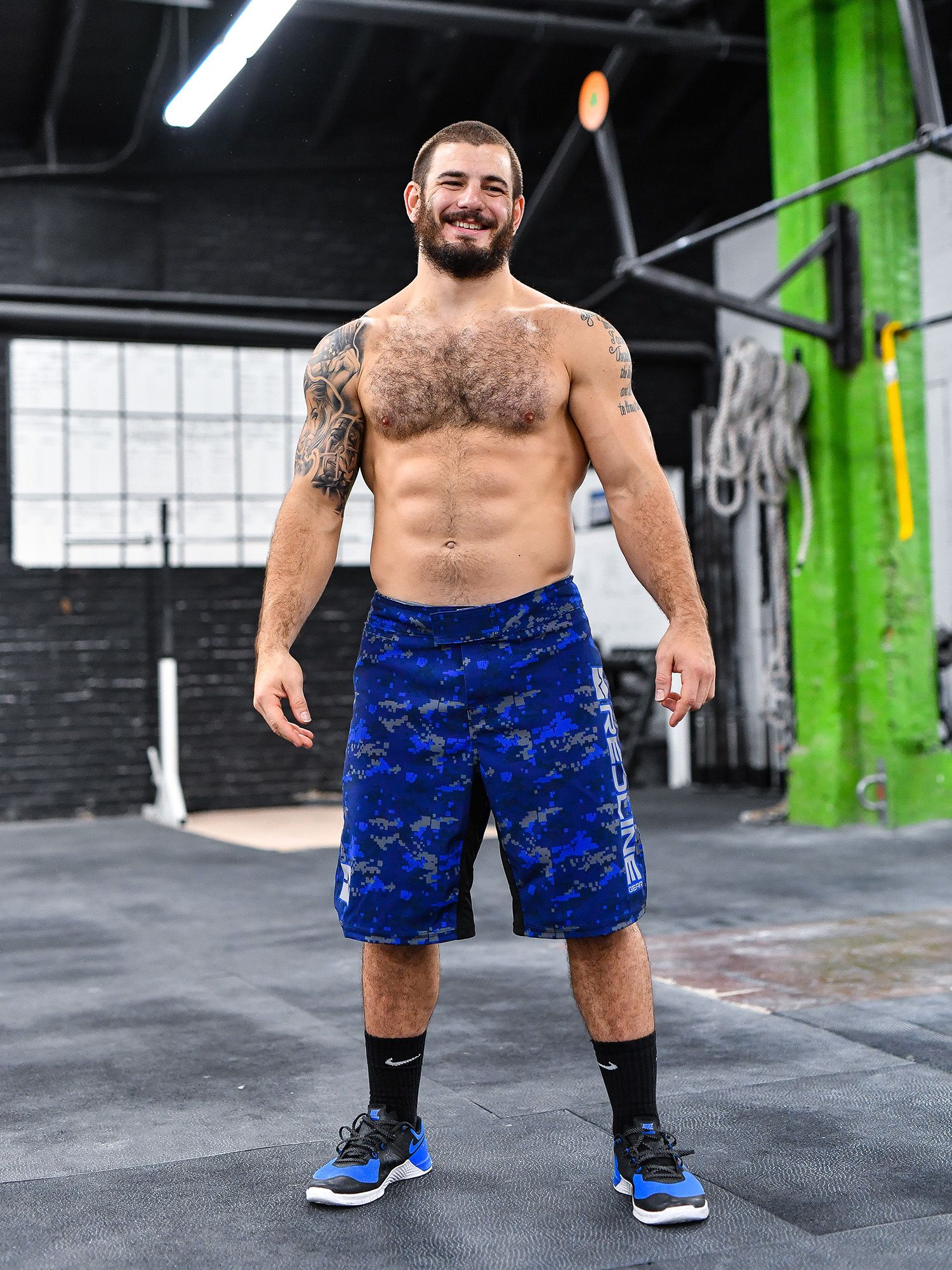 Mat Fraser Height - CelebsHeight.org