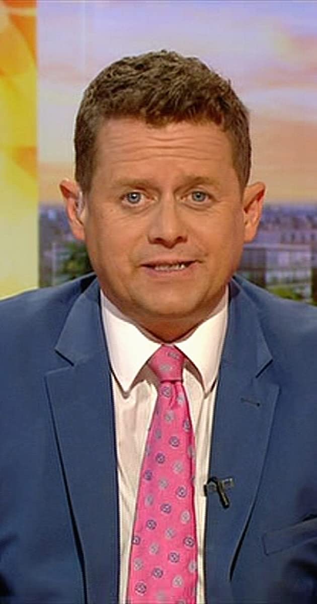 Mike Bushell Height - CelebsHeight.org