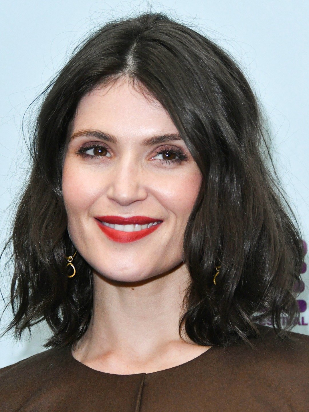 Gemma Arterton Height - CelebsHeight.org