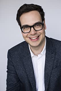 Nelson Franklin Height - CelebsHeight.org