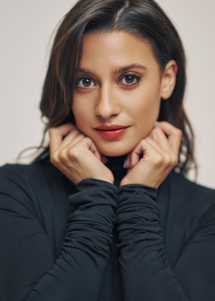 Ashley Reyes Height - CelebsHeight.org