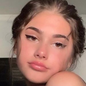 Gigi Borgese Height - CelebsHeight.org