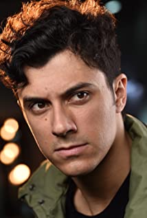 Celebrities Starting With R Heights - CelebsHeight.org