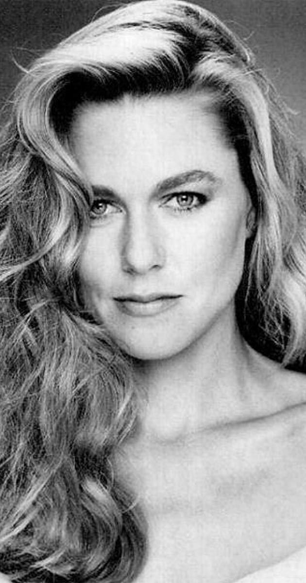 Shawn Weatherly Height - CelebsHeight.org