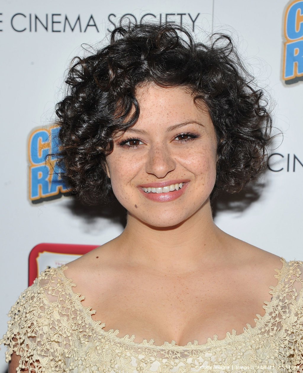 Alia Shawkat Height - CelebsHeight.org
