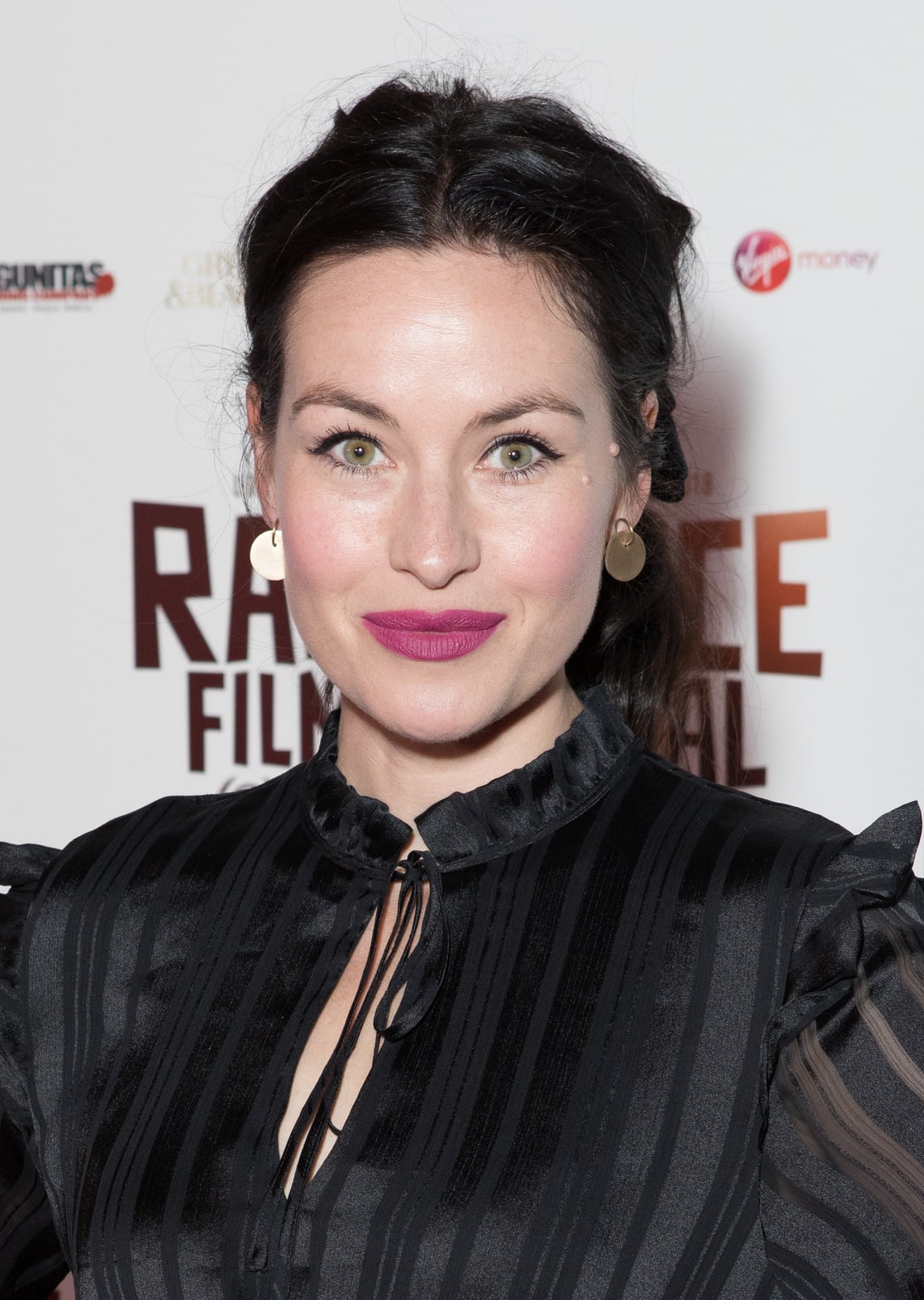 Maimie McCoy Height - CelebsHeight.org