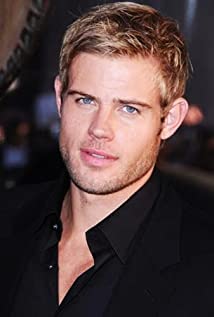 Trevor Donovan Height - CelebsHeight.org
