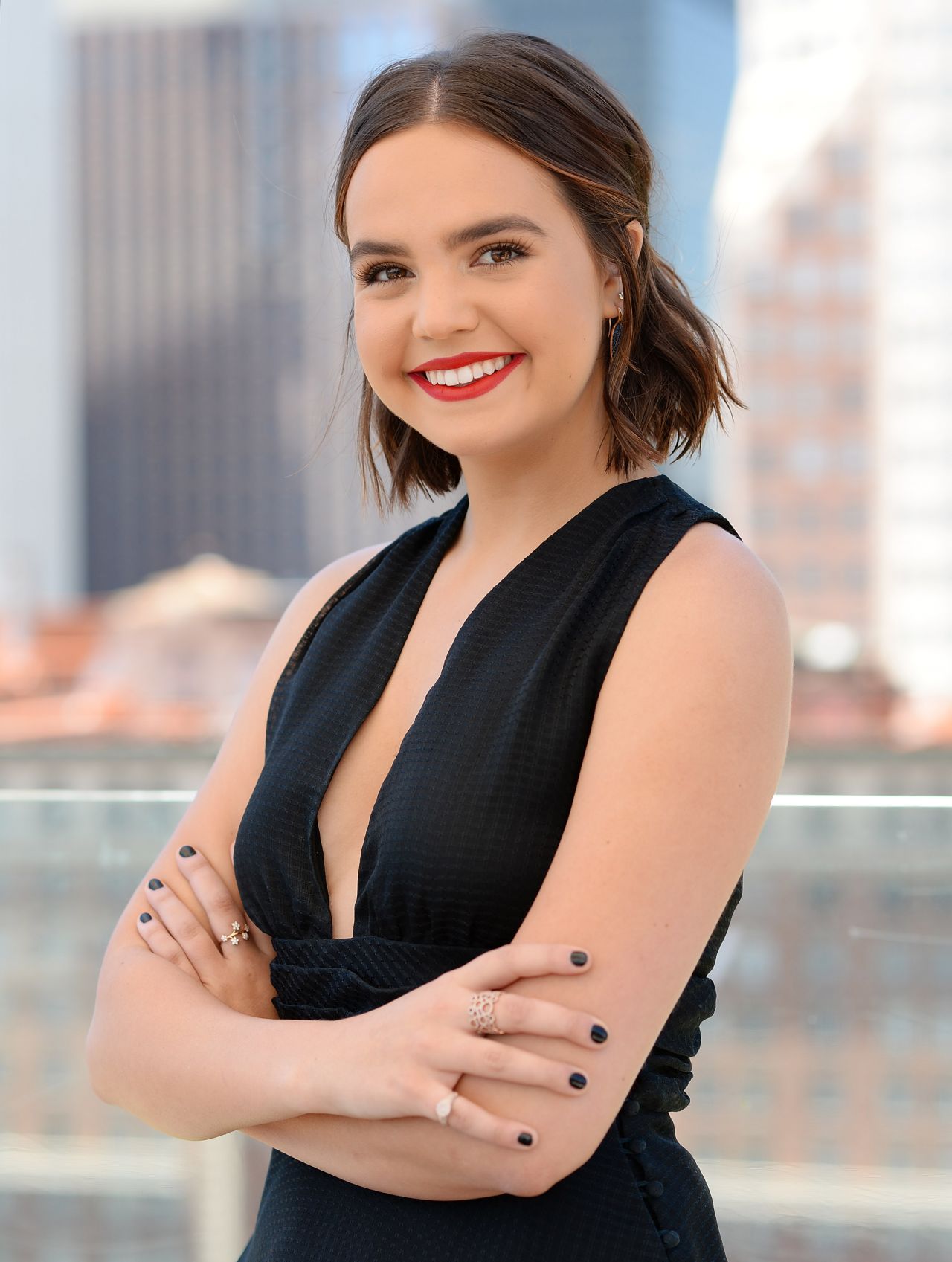 Bailee Madison Height - CelebsHeight.org