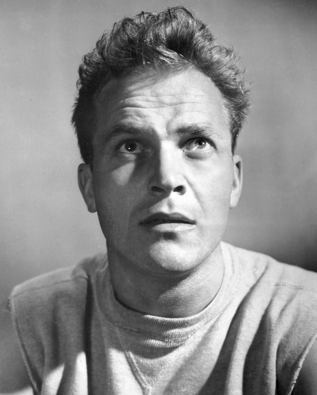 Ralph Meeker Height - CelebsHeight.org