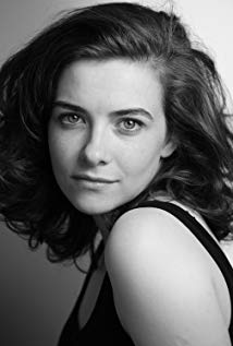 Sara Vickers Height - CelebsHeight.org