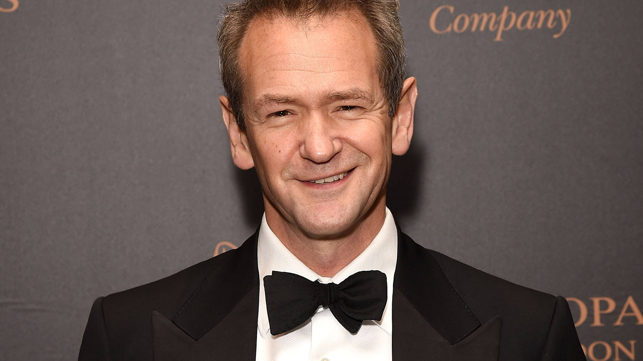 Alexander Armstrong Height - CelebsHeight.org