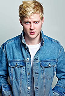 Ryan Cargill Height - CelebsHeight.org