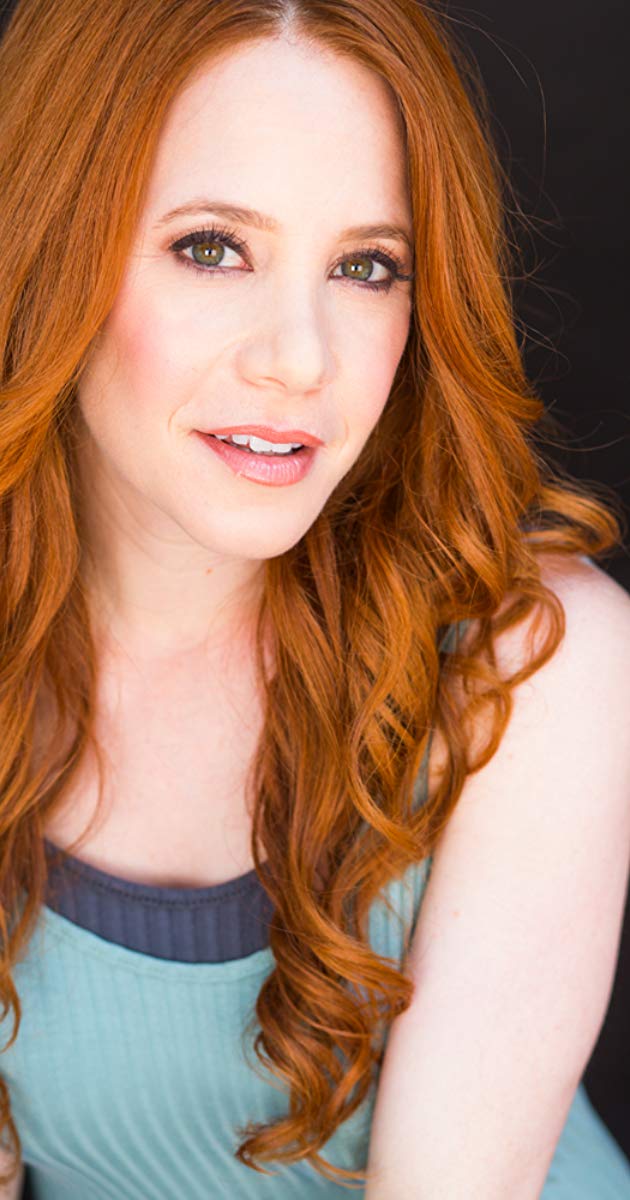 Amy Davidson Height - CelebsHeight.org