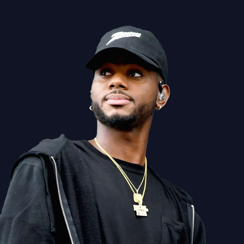 Bryson Tiller Height - CelebsHeight.org