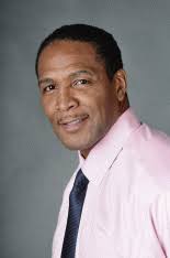 Darryl Booker Height - CelebsHeight.org