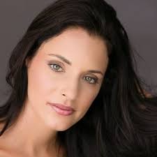 Lisa Goldstein Height - CelebsHeight.org